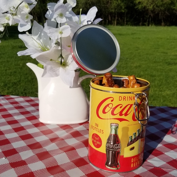 Coca Cola | Party Supplies | Cocacola Tound Locktop Tin Canister | Poshmark